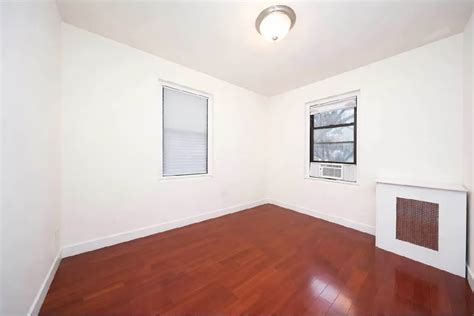 21 77 33rd Street 2a In Ditmars Steinway Queens Streeteasy