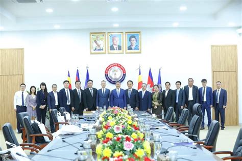 គម្រោងផ្លូវដែកល្បឿនលឿនភ្នំពេញ ប៉ោយប៉ែត