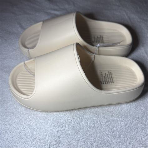 Cream Foam Slides Never Worn Depop