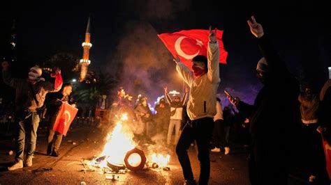 Turkey Detains 343 People Over Protests Against Istanbul Mayors