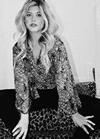 Naked Pooya Mohseni In Theresa Allison