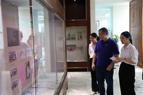 中医药传播的内外并蓄巴西中医学院院长Dr Reginaldo Filho莅临新绿色药业参访交流 公司新闻 四川新绿色药业科技