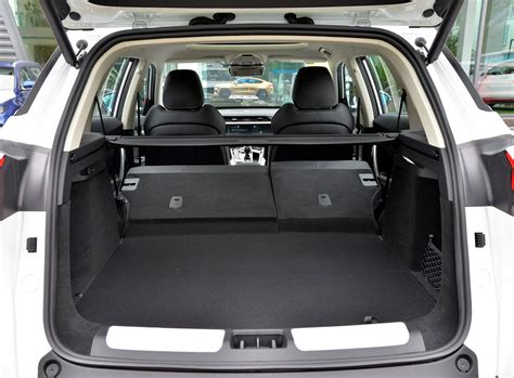 Geely Atlas Pro - цена и характеристики, фотографии и обзор