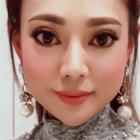 เป็กกี้ แม่somjit ทุกseason นะคะๆๆๆ