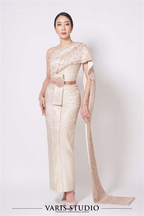 ชุดไทย สำหรับเช่า 00208t ชุดไทยจักรีสีชมพูนู้ด ดิ้นนาก