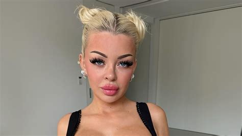 Katja Krasavice Hat Sich Ihr Abbild Tätowieren Lassen