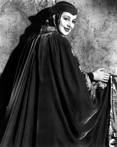 Pin On Bold Robin Hood Olivia De Havilland Olivia Havilland Classic