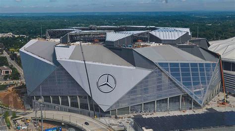 Watch Atlantas Soon To Be Open Mercedes Benz Stadium Roof Close In