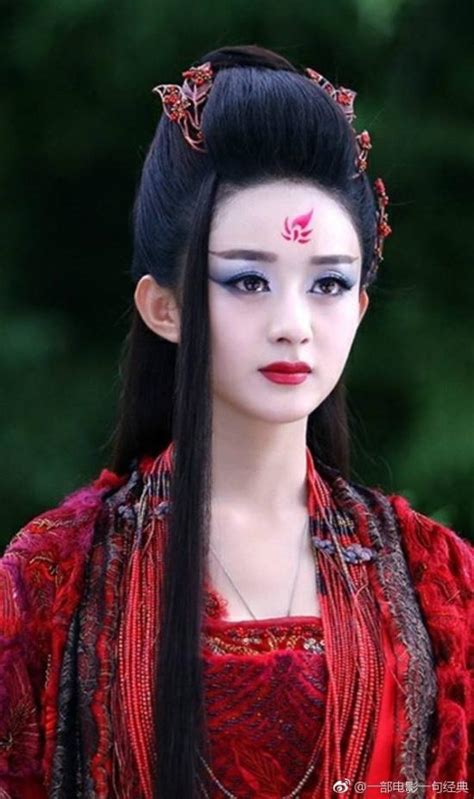 眉心一点红谁最美？赵丽颖霸气，热巴娇滴滴，最后却输给了男人！凤凰网