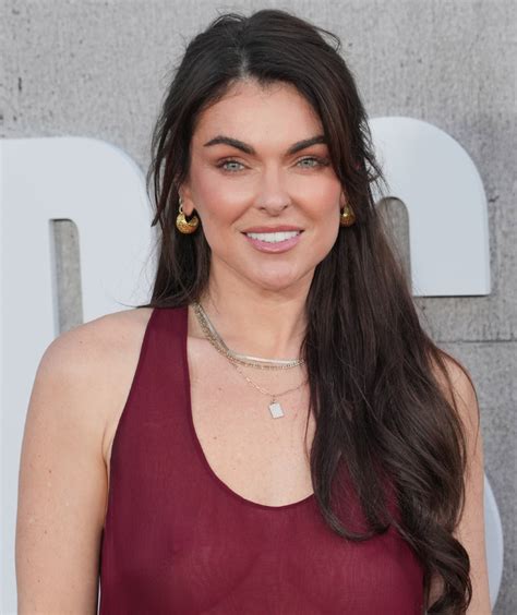 Serinda Swan Picture