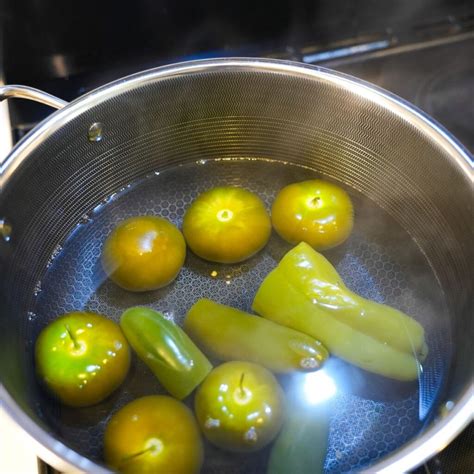 Tomatillo Salsa Theres Food At Home