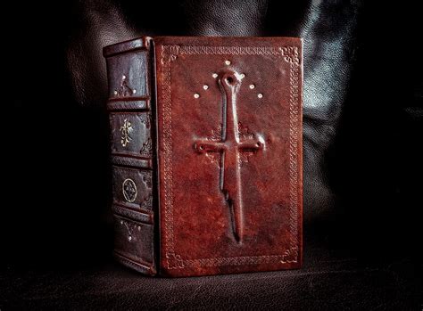 Tolkiens Lord Of The Rings Deluxe Gothic Medieval Grimoire Style