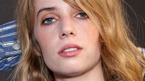 The Maya Hawke And Tom Sturridge Dating Rumors Fully Explained