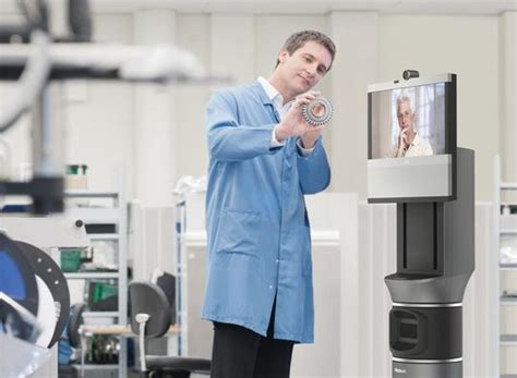 Irobot And Cisco Unveil Ava 500 The White Collar Telepresence Robot The Verge