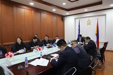 Хөдөлмөрийн аюулгүй байдал эрүүл ахуйн Үндэсний хороо хуралдав