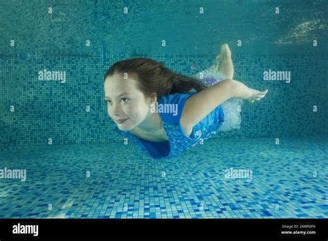 Swimsuits Under Water At Paul Nichols Blog
