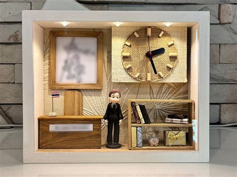 สั่งทำ นาฬิกาไม้ ของที่ระลึกไทย ให้ผู้ร่วมงานต่างชาติ ใส่ข้อความ และรูปได้ Ceo