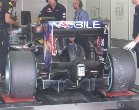 The Difference Between A Car With Double Diffuser And The One Without It R Formula1