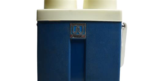 Twin Flask Retro Hunts