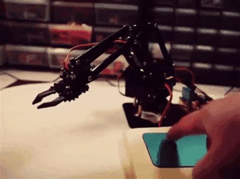 Upcycle An Old Laptop Touchpad As An Input For Your Arduino