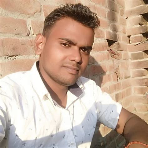 Pan Singh Kushwaha Pansingh5408 • Threads Say More