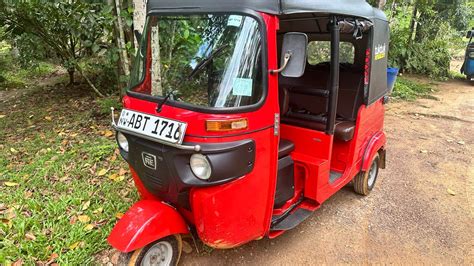 I Went All The Way To Sri Lanka To Drive A Tuk Tuk