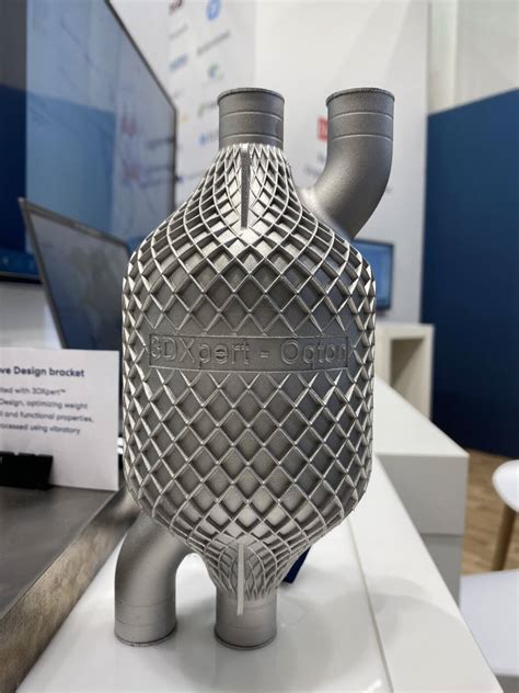 Hybrid Modeling For A Holistic Approach To Additive Manufacturing Oqton
