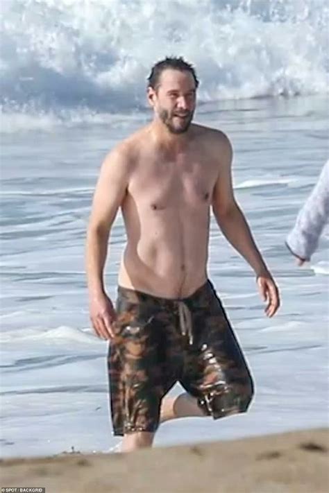 Pin By Kr Fan On Keanu Reeves All Things Keanu Reeves Shirtless Actors Keanu Reeves Life