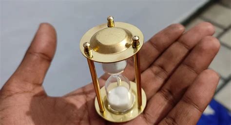 Brass Handicrafts Sand Timer At Rs 80 Brass Hourglass In Ambala Id