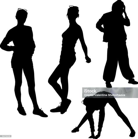 벡터 길이 흰색 배경에 고립 된 사람들의 여성 인물의 서로 다른 위치에 서 있는 검은 실루엣 반바지에 여자 여자 체조 기울기에 연습을 하 고 젊은 아가씨 가냘픈에 대한 스톡