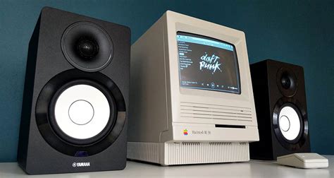 Giving An Old Mac Spotify Hackaday