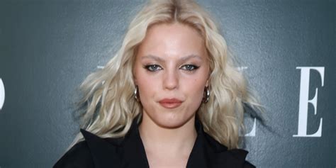 Reneé Rapp Explains Why Shes Happier Making Music Than Acting Following Sex Lives With College