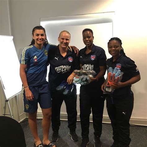 Zecira Musovics Feet