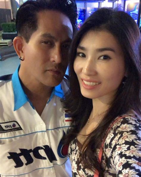 “พีท ทองเจือ” เล่าโมเมนต์ตามจีบ “เจ็ง ภรรยา” หลบแฟนคลับ แอบคุยในรถ