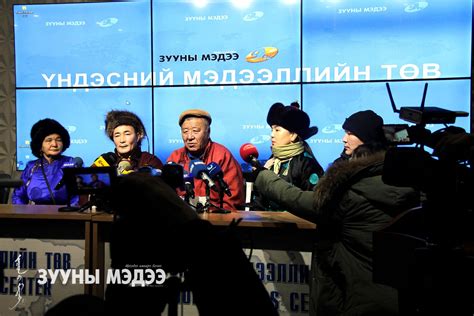 Н Амгаланбаяр Н Өнөрцэцэгийг шүүх хурал өмгөөлөгчгүй болж 30 хоног