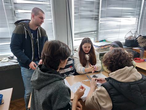 Доц Цветан Коцев от НИГГГ БАН изнесе открит урок в 140 СУ във връзка със Световния ден на