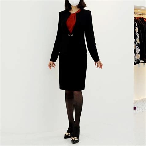 여성 치마정장 스퀘어 노카라 자켓 스커트 투피스 셋업수트 유니폼 단체복 면접복장 스타일라떼