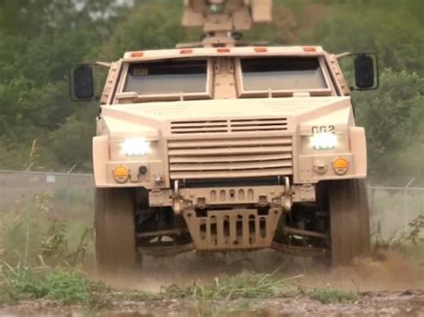Defense Contractors Bid On New JLTV Joint Light Tactical Vehicle 23 000 000 000 00 General