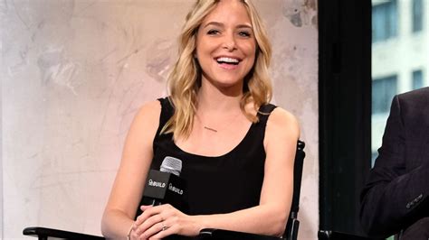 Jenny Mollen Makes Political Statement Poses Naked On Instagram In Touch Weekly