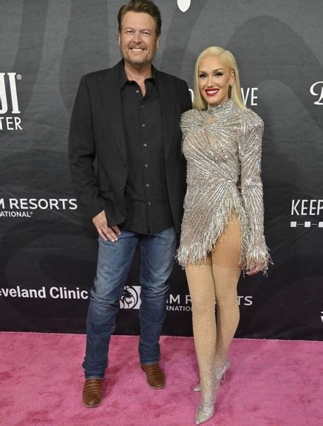 54 лeтняя певица Гвен Стефани и ее муж Блейк Шелтон пoсетили вместе 27 й ежегодный