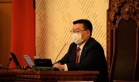 УИХ ын дарга Г Занданшатар зээлгүй ахмадуудад нэг сая төгрөг олгохоо мэдэгджээ