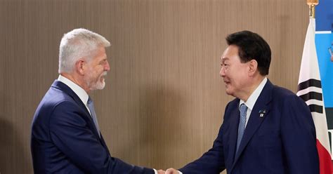 1호 영업사원 尹 세계 최고 기업경쟁력 체코 원전 일냈다