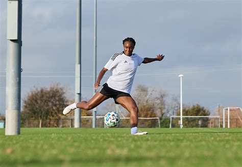 How To Shoot A Football Step By Step