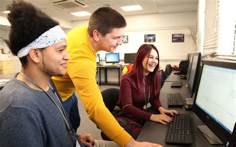 Award Winning Computing Alum Returns To Conel Capital City College