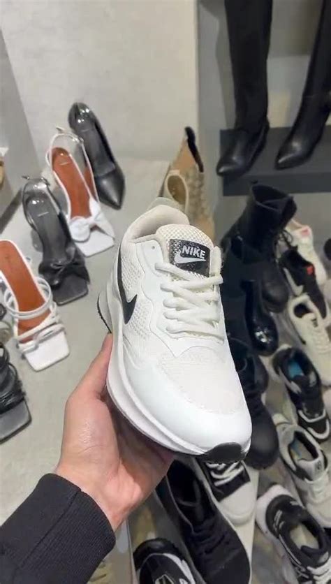 خرید و قیمت کتونی نایک زوم مشکی و سفید رانینگ زنانه دخترانه کفش ونس