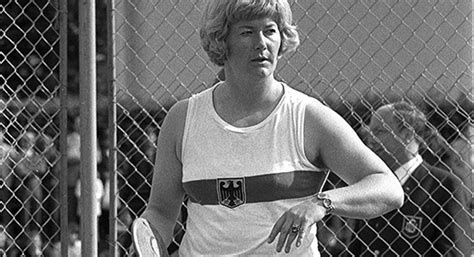 Erste Werferin über 60 Meter „diskus Liesel“ Wird 70 Leichtathletik De