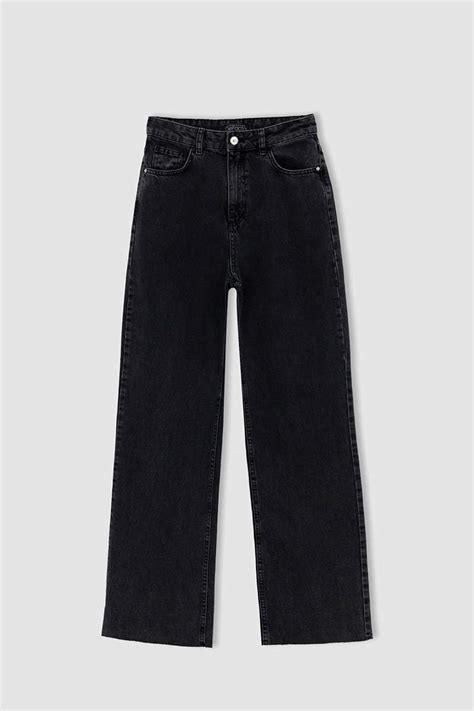 Black Woman 90s Wide Leg Cut Off Jeans 2768273 Defacto