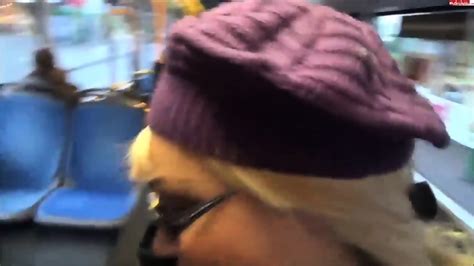 Sexo Oral En El Autobus