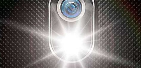 Heres Why You Absolutely Need To Uninstall Your Phones Flashlight App