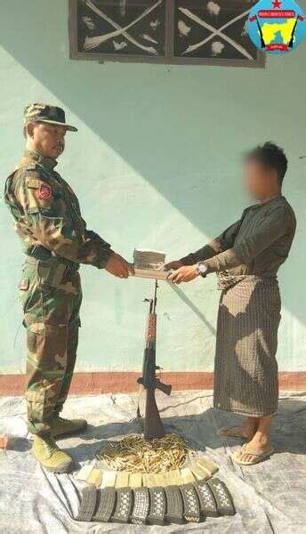 ကောလင်းမြို့နယ်တွင် အလင်းဝင်လာသော စစ်ကောင်စီ တပ်သား ၆ ဦးကို ကောလင